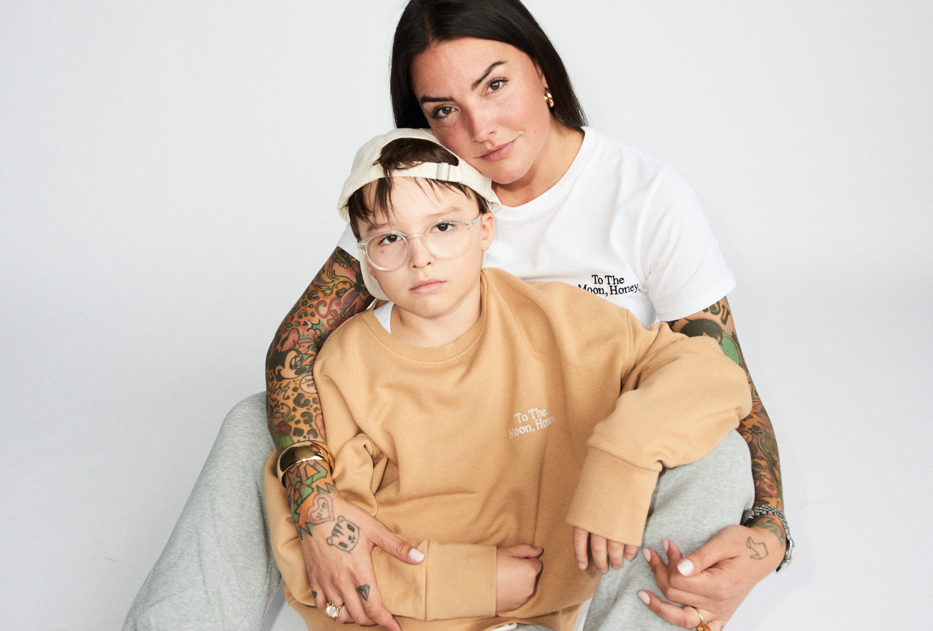 Sophie Souid om at turde give slip på sin søn - TO THE MOON, HONEY