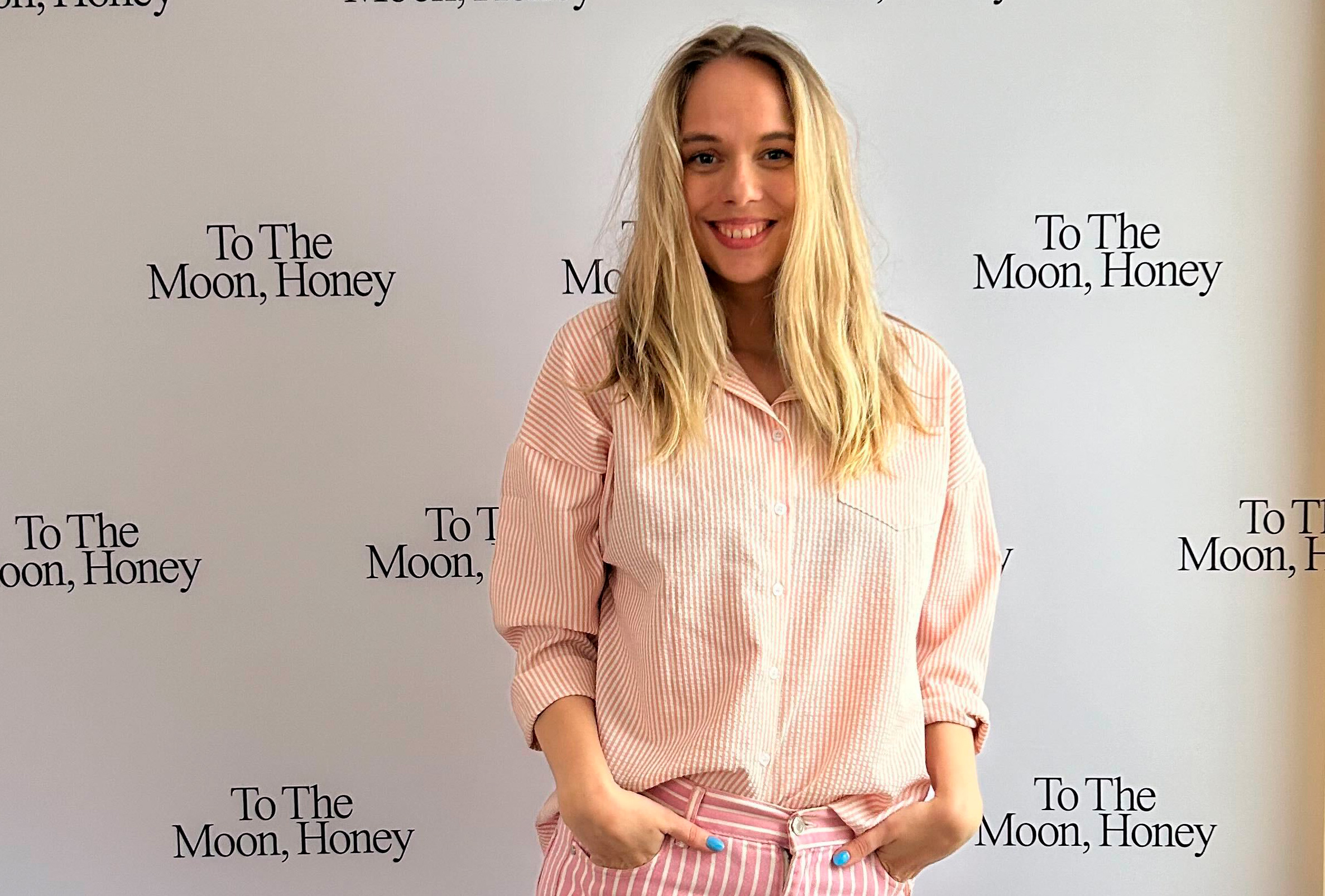 Frida Brygmann i en To The Moon Podcast